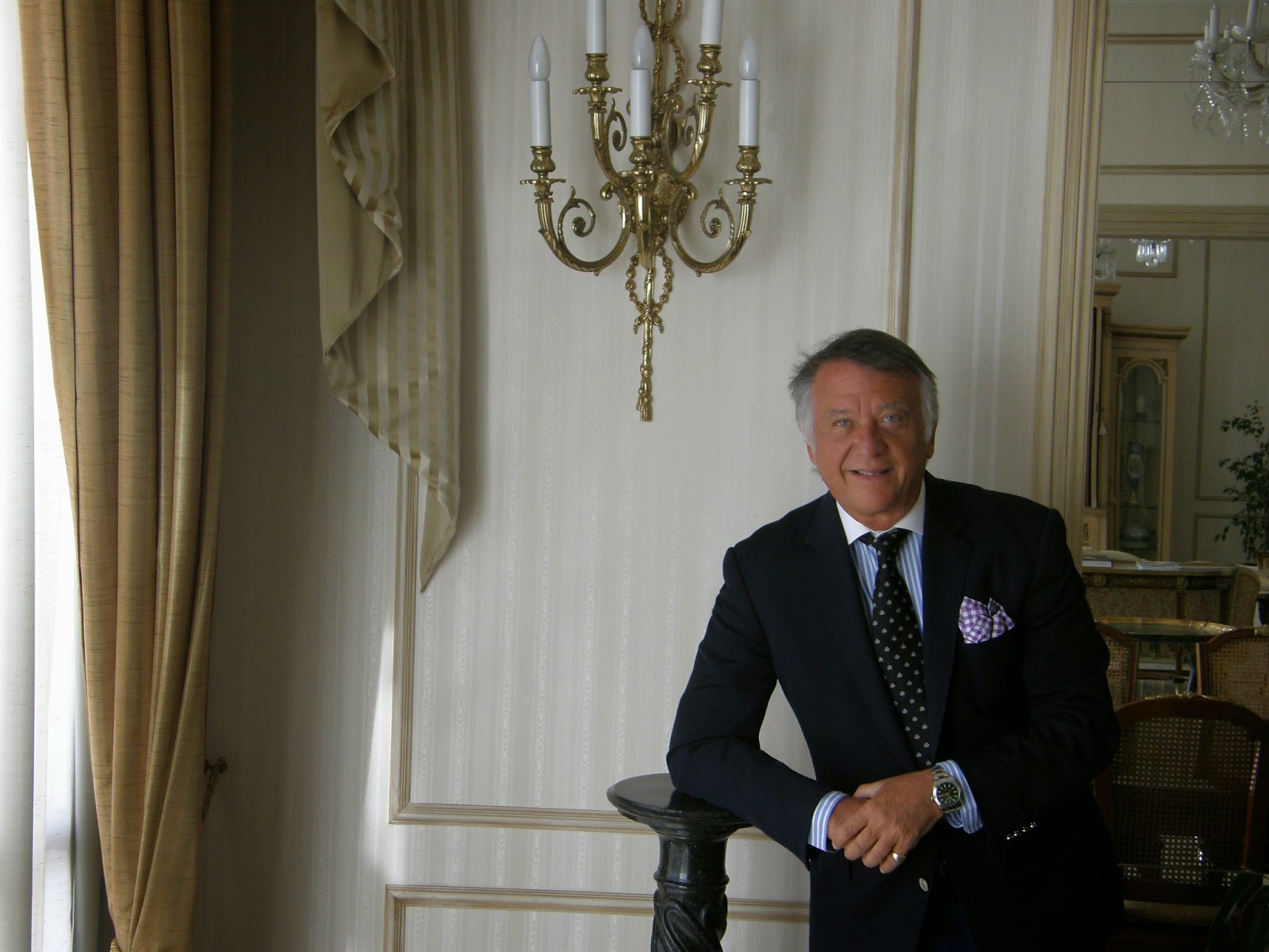 Roberto Devorik, junto a la moda y junto a la princesa Lady Di